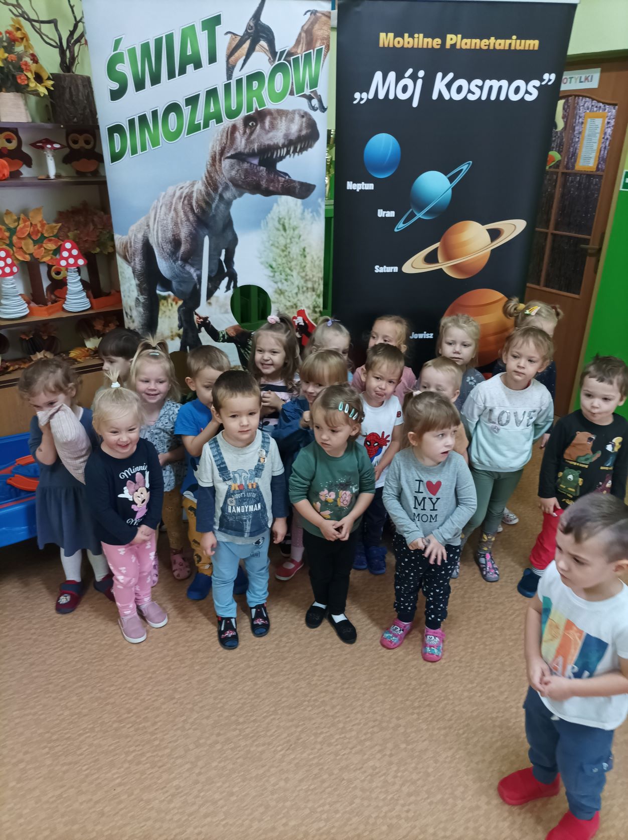 SMERFY w kosmosie - mobilne planetarium w przedszkolu. - Przedszkole Nr 2 w Pińczowie